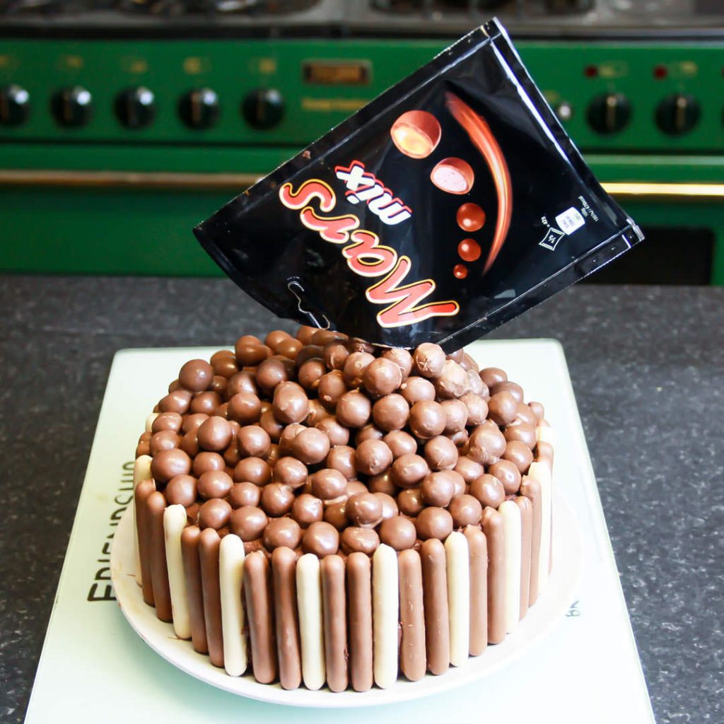 How To Make A Gravity Defying Cake - Video