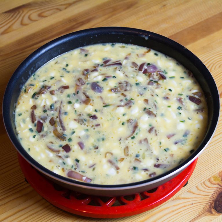 Slimming World Quiche - Syn Free Asparagus, Chive and Onion - Strikeapose