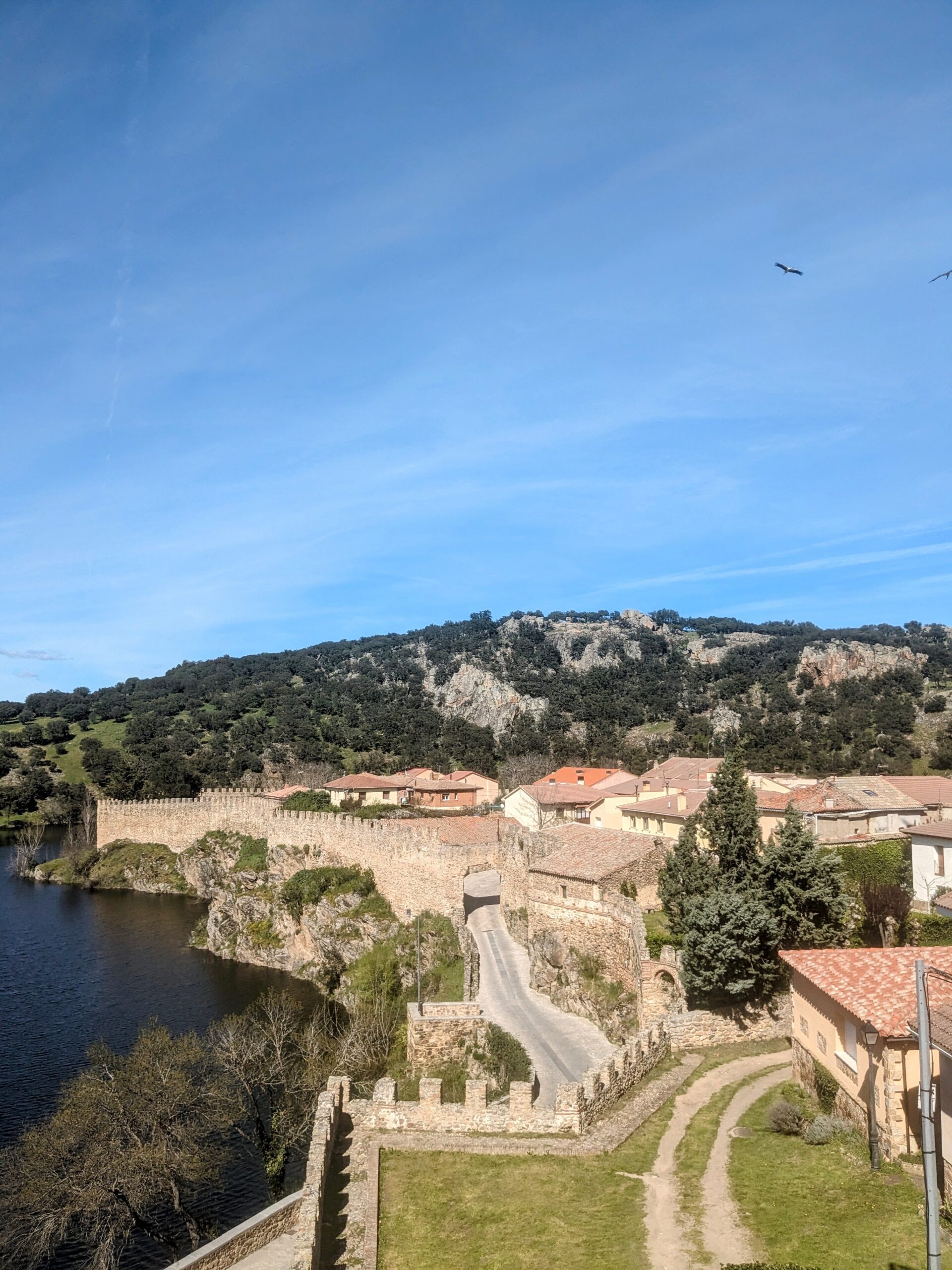 7 Reasons to Explore Buitrago de Lozoya: Madrids Hidden Gem